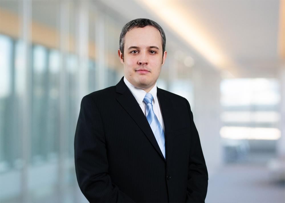 Derek J. Andros | Covington & Burling LLP